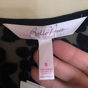 belle nuit | Intimates & Sleepwear | Nwt Stunning Belle Nuit Robe ...